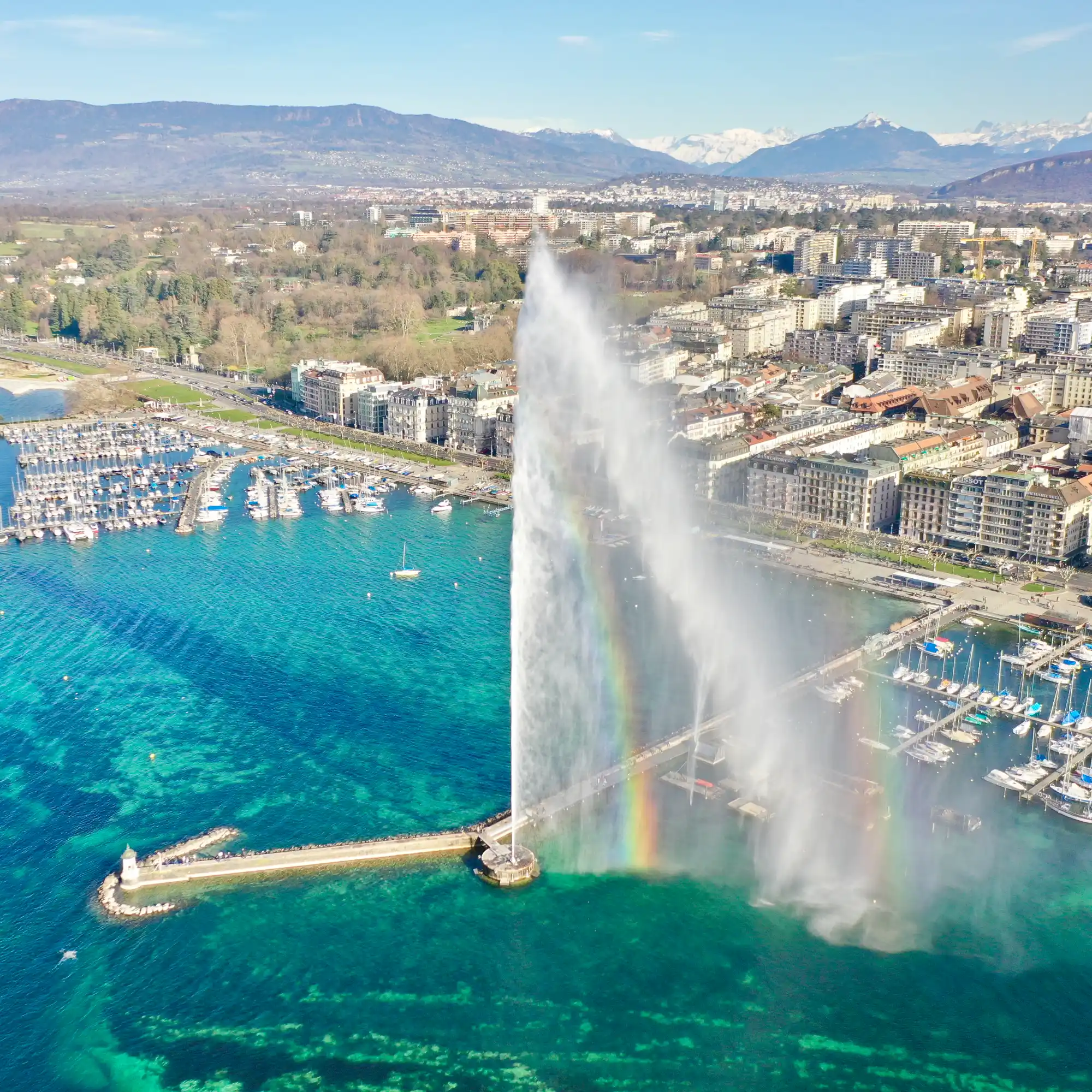 Jet d'Eau de Genève : emblème aquatique de la cité du bout du lac